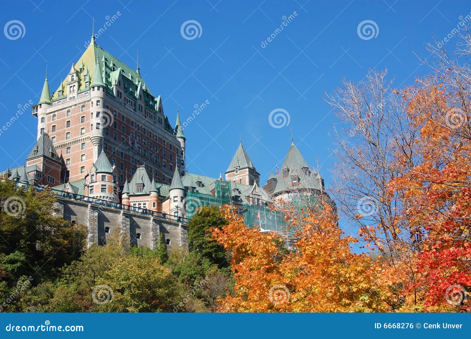 Chateau Frontenac Hotel stock photo. Image of leaves, hotel - 6668276