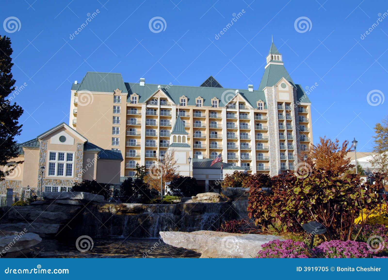 Chateau on the Lake Resort stock image. Image of running - 3919705