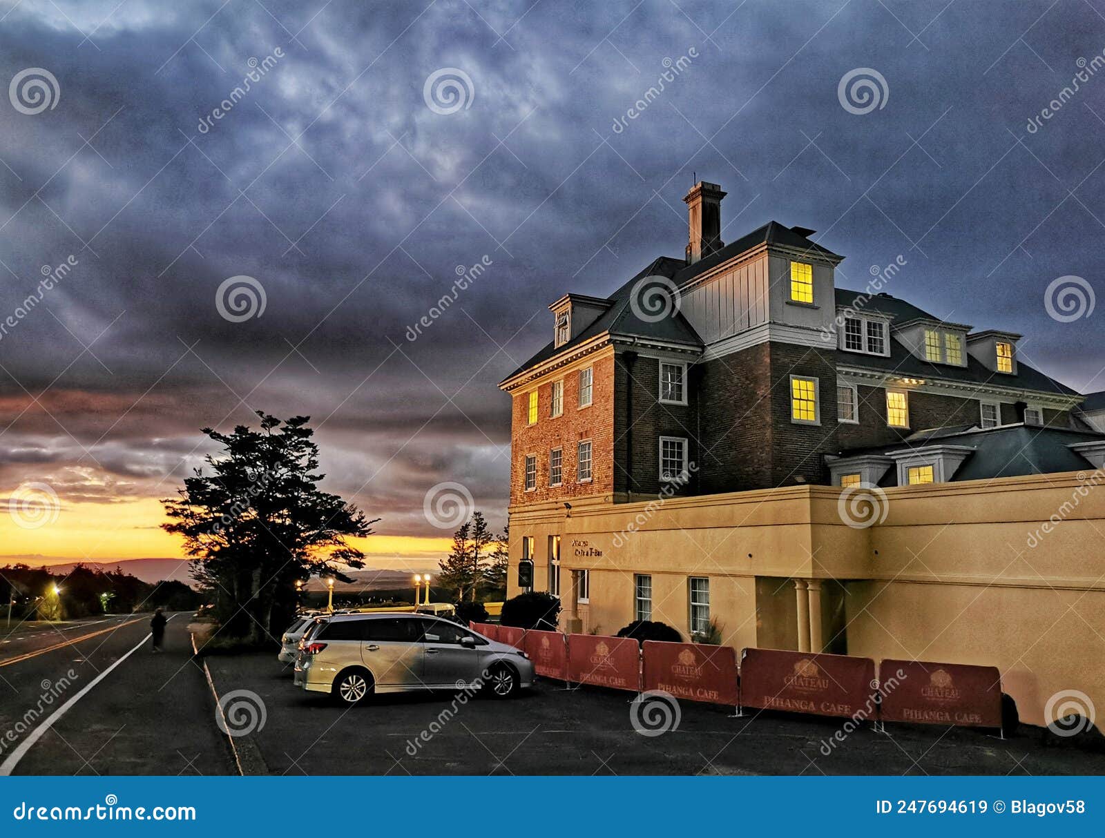 Chateau Tongariro, Whakapapa , Mount Ruapehu, New Zealand Royalty-Free ...