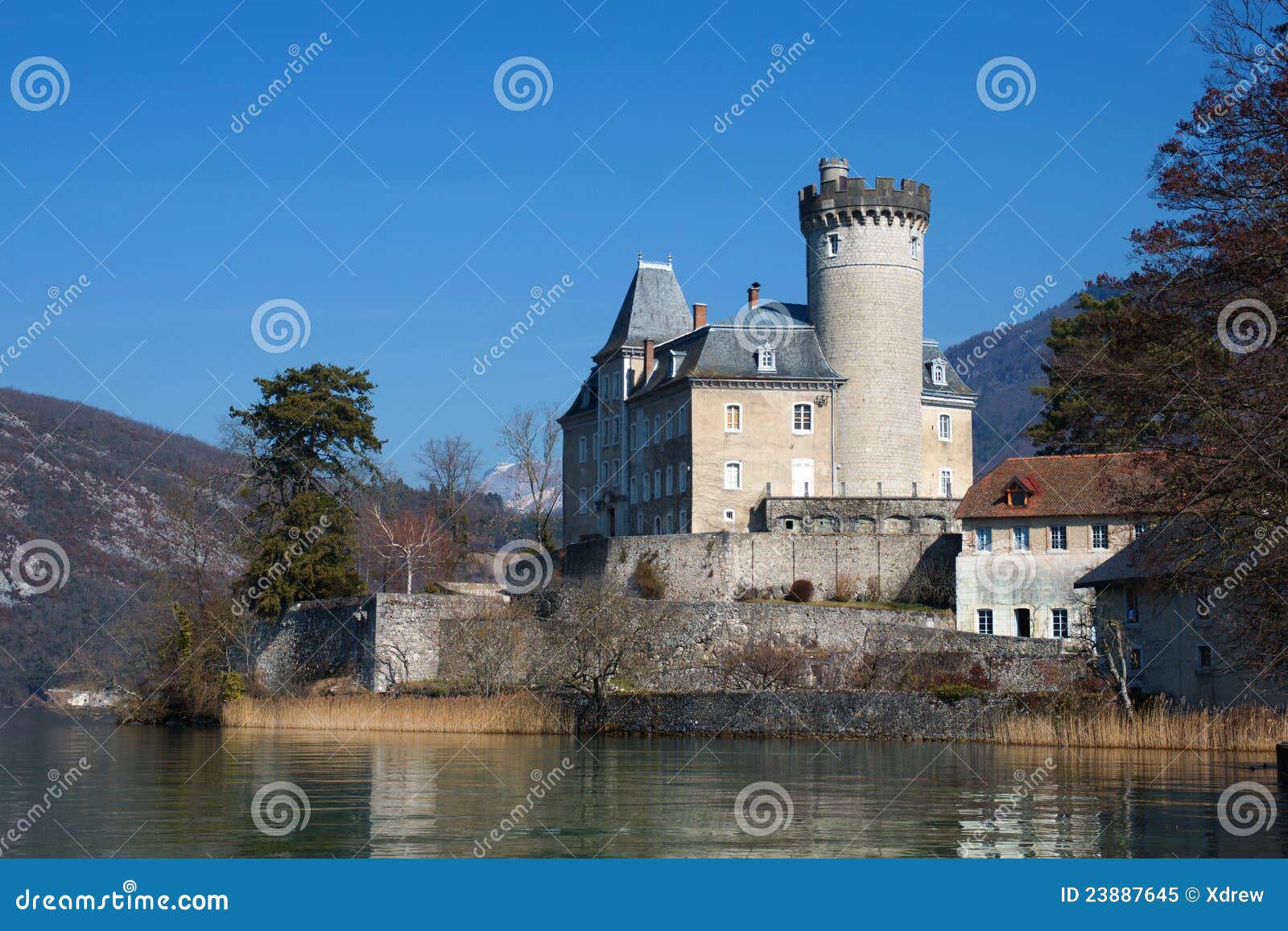 Chateaux De Duingt a Annecy Immagine Stock - Immagine di pietra ...