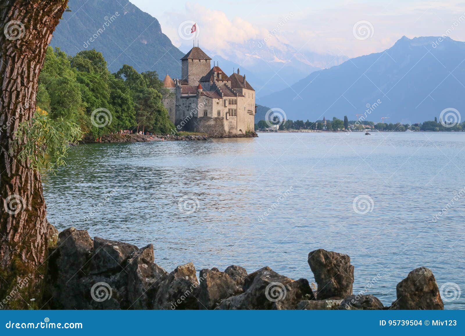 Chateu de Chillon editorial stock image. Image of lake - 95739504