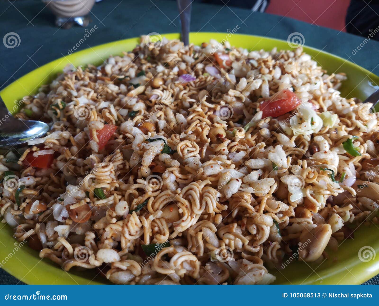 Chatpat στοκ εικόνα. εικόνα από δημοφιλής, τώρα, διαφορετικός - 105068513