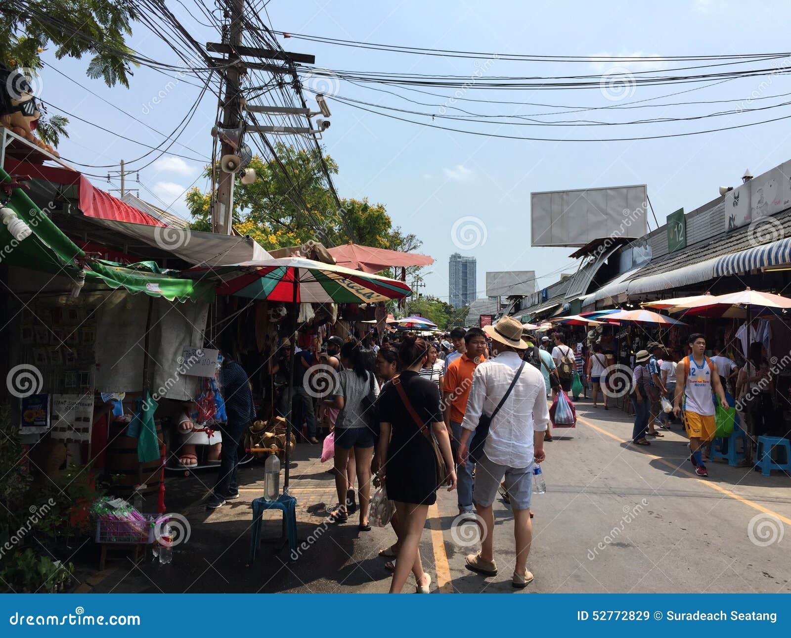 Chatuchak weekend market editorial stock image. Image of attraction ...