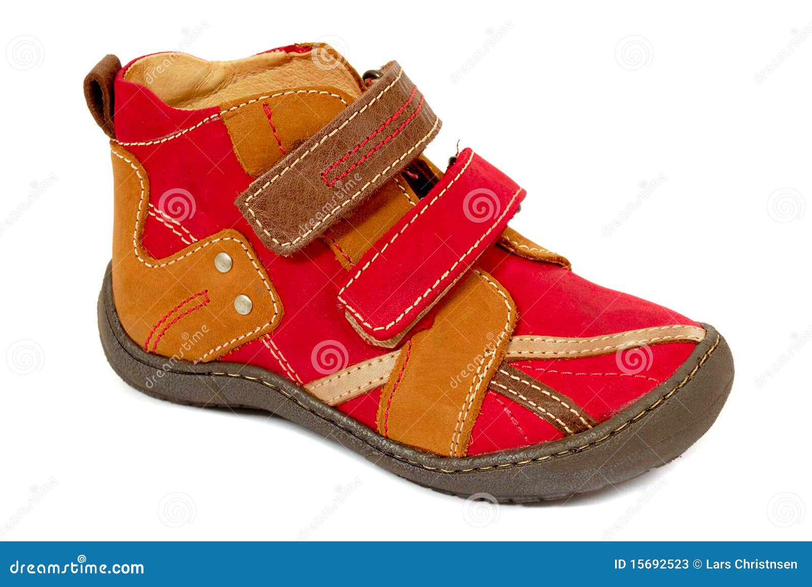 Chaussure image stock. Image du marche, enfance, rouge - 15692523