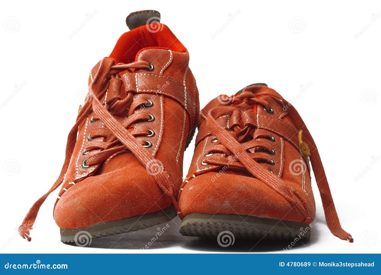 Chaussures rouges image stock. Image du isolement, chaussures - 4780689