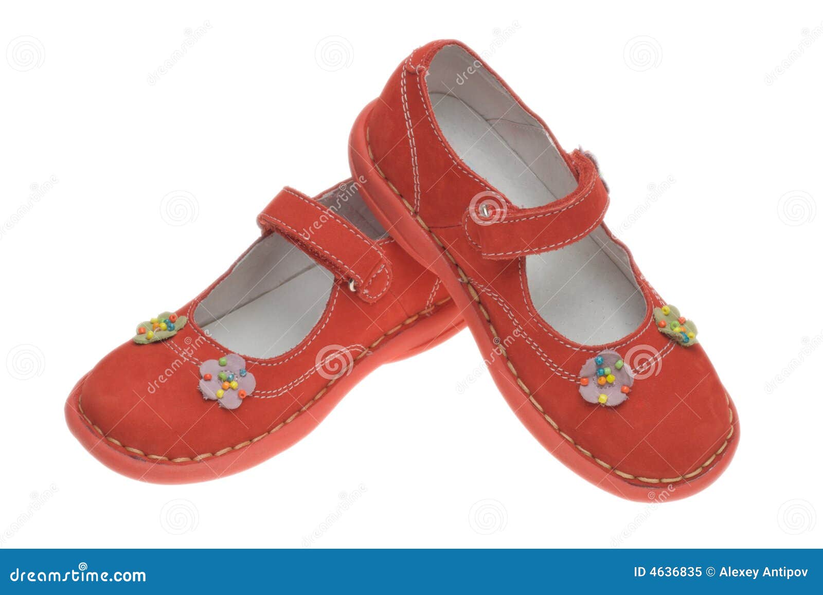 Chaussures Rouges D'enfants Image stock - Image du chaussure, vêtement ...