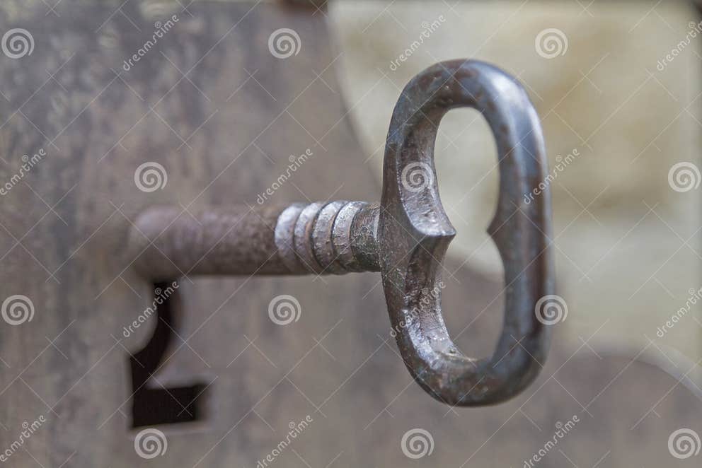 Chave velha imagem de stock. Imagem de seguro, furo, retro - 33149657