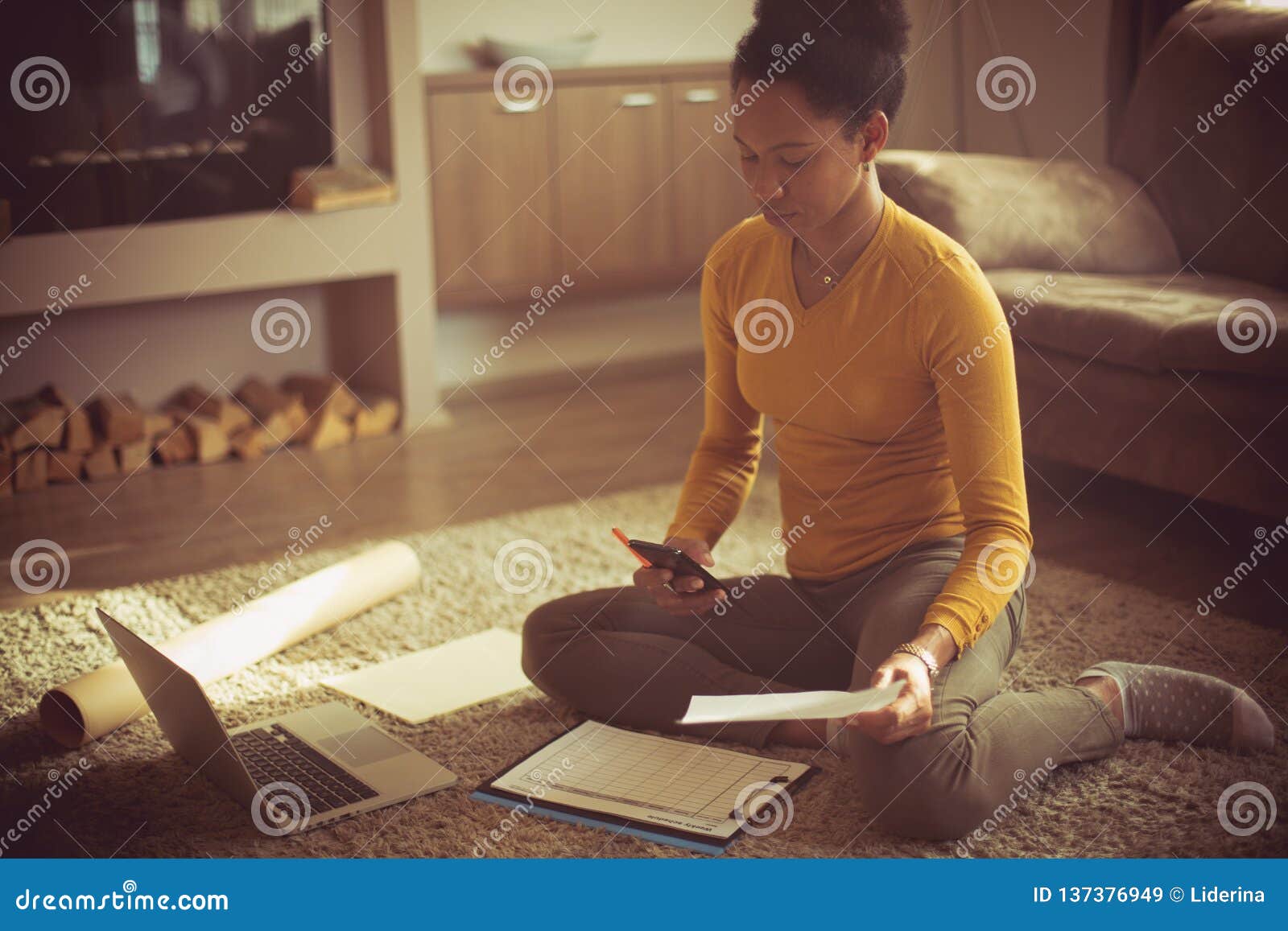 Check the Notes on the Phone Stock Image - Image of computer, activity ...