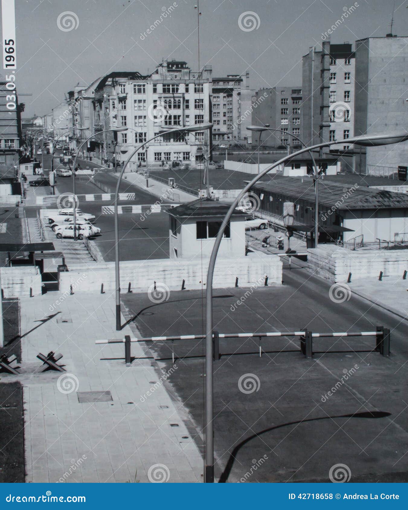 Check Point Charlie photo stock éditorial. Image du europe - 42718658