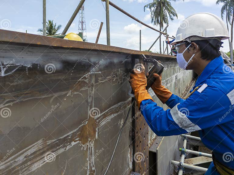 Checking Defect in Welded with Process Magnetic Particle Testing& X28 ...