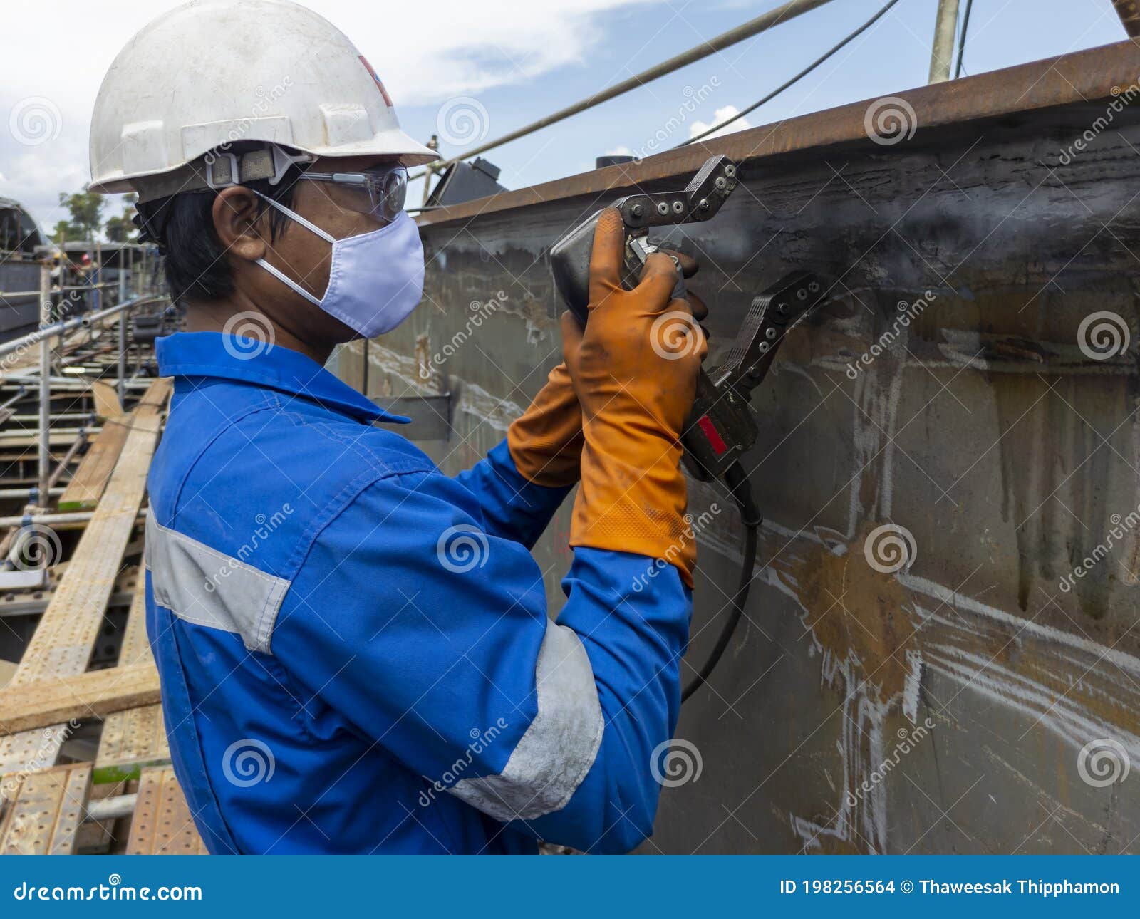 Checking Defect In Welded With Process Magnetic Particle Testing& X28 ...