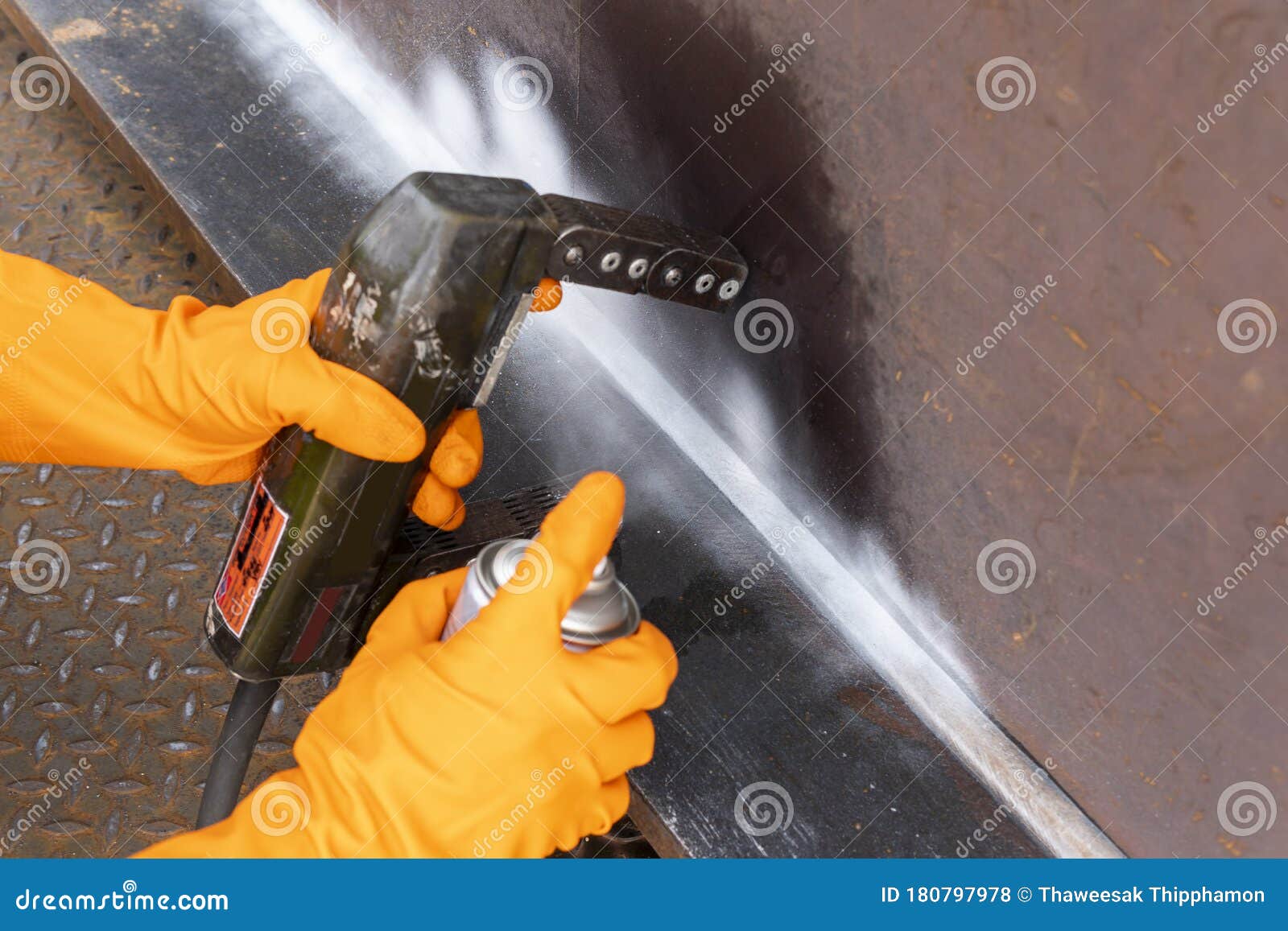 Checking Defect in Welded with Process Magnetic Particle TestingMT ...