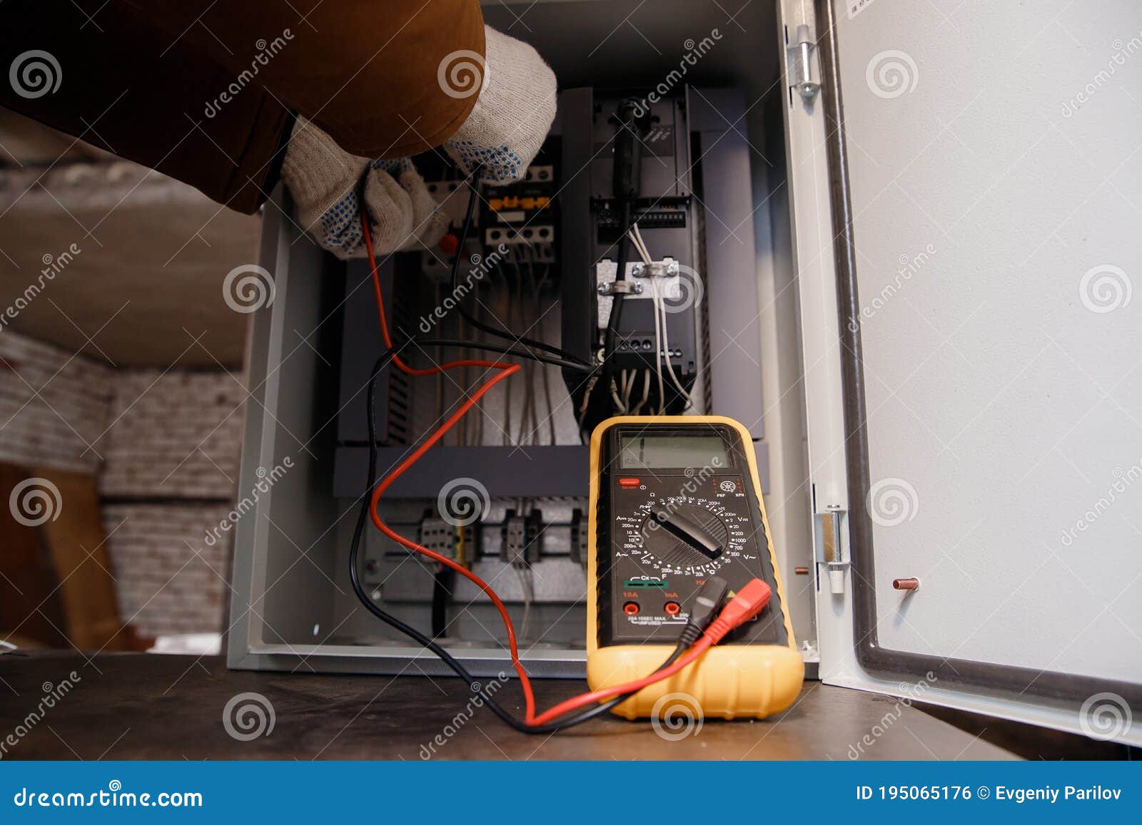 Checking Electrical Panel and Power Cable for Short Circuit Stock Photo ...