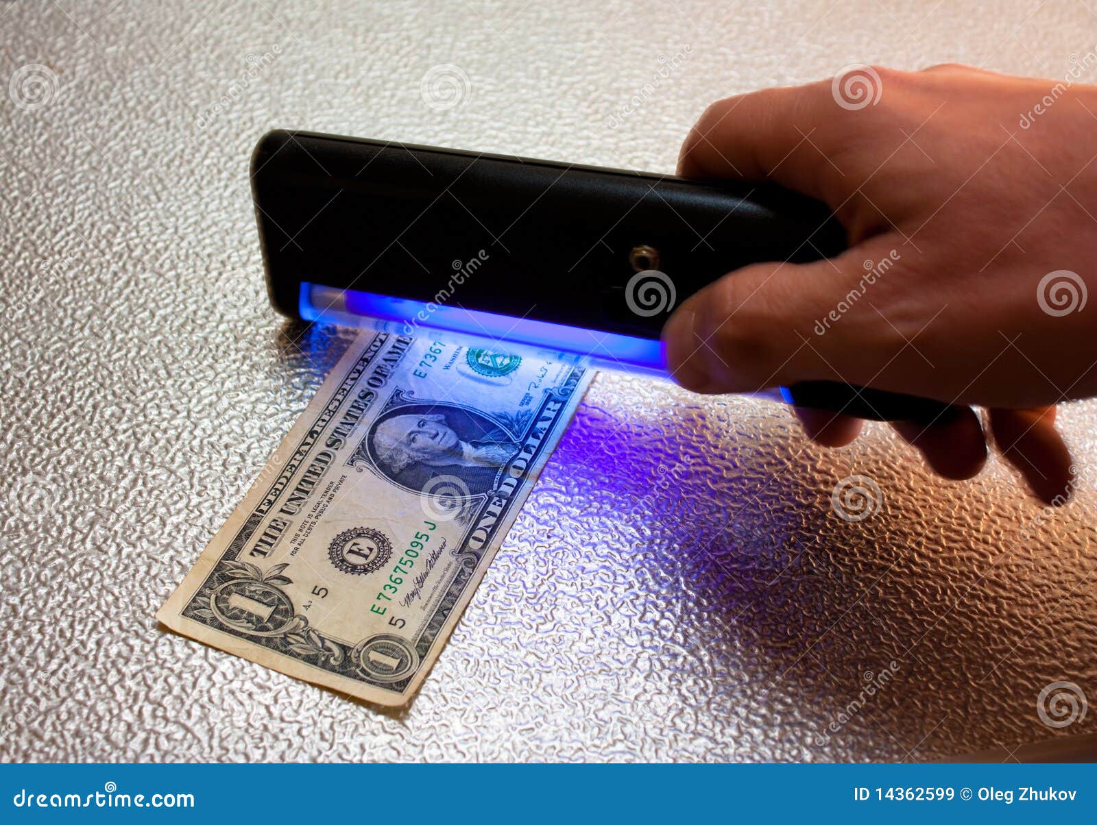 Checking money stock image. Image of hand, cashier, bank - 14362599