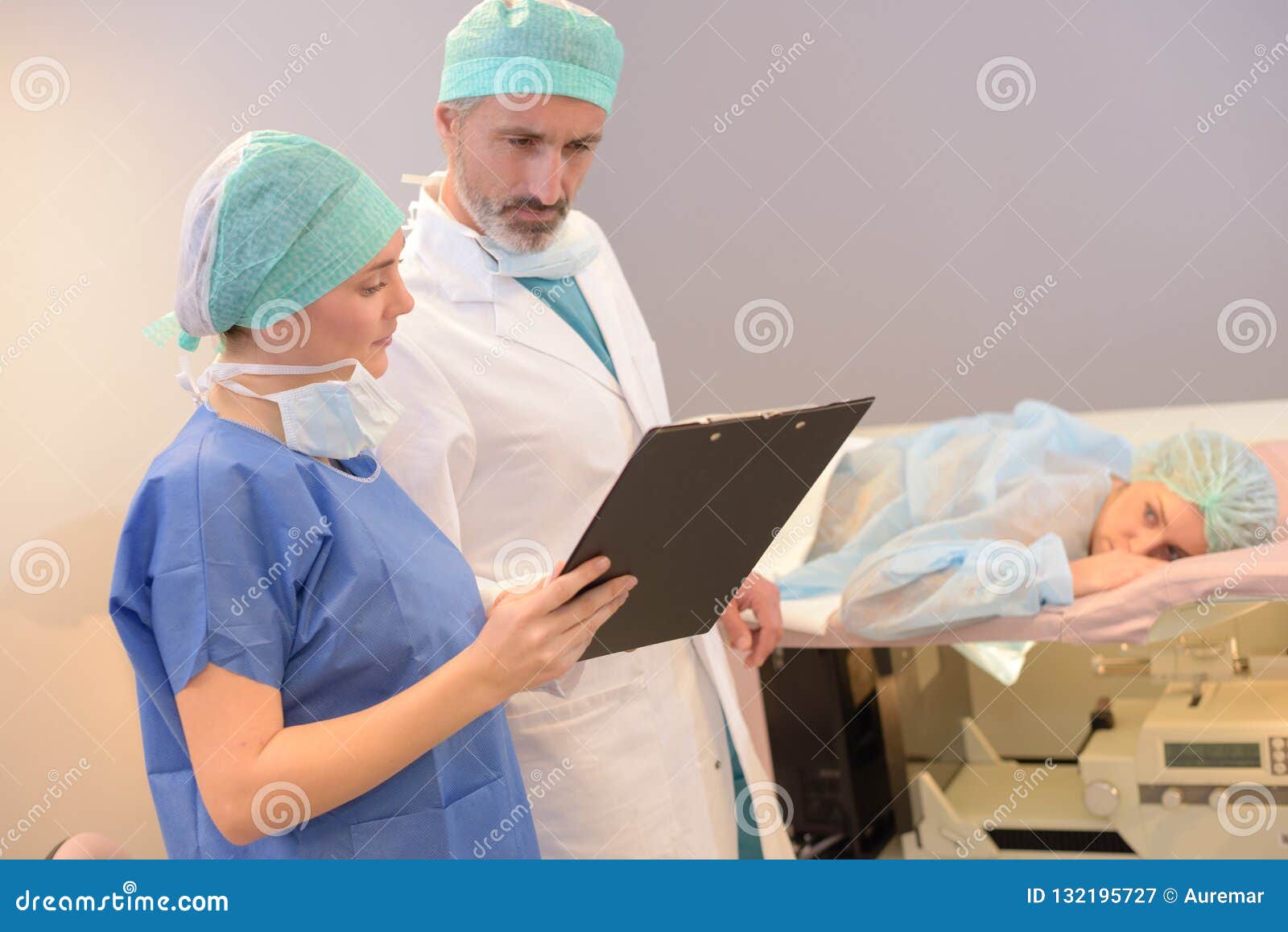 Checking the Patient`s Record Stock Image - Image of symptoms, study ...