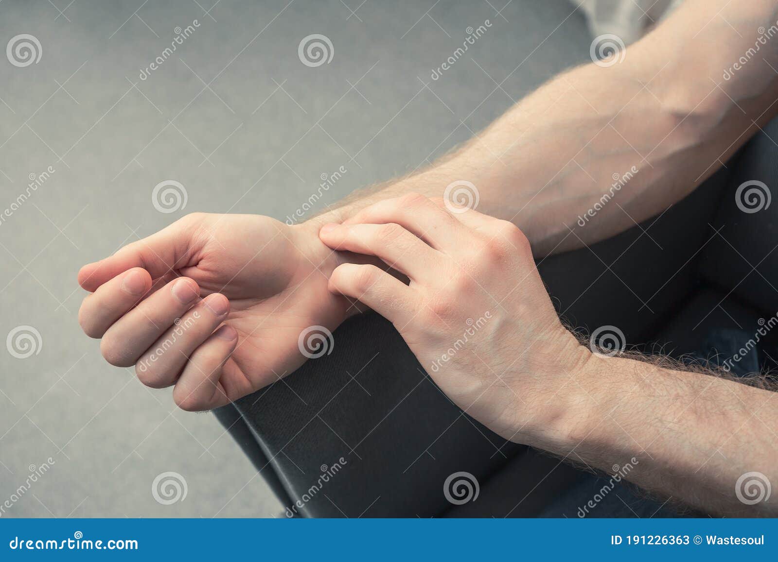 Checking the pulse stock image. Image of rate, heart - 191226363