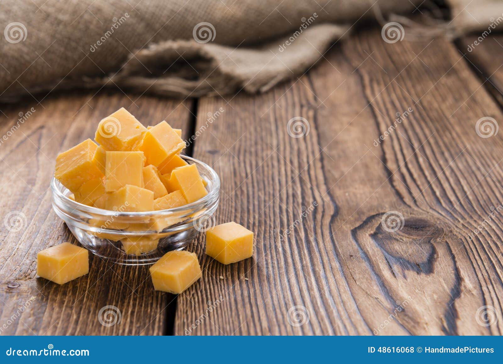 Cheddar foto de archivo. Imagen de bocado, sabroso, aperitivo - 48616068