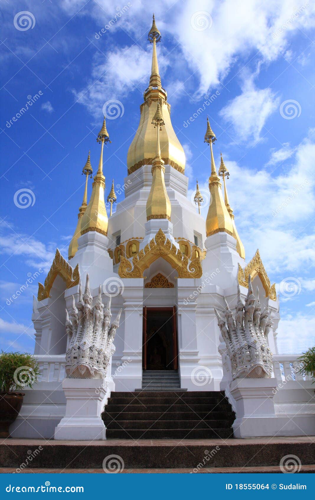Chedi wat kuhasawan stock photo. Image of chedi, ethnicity - 18555064