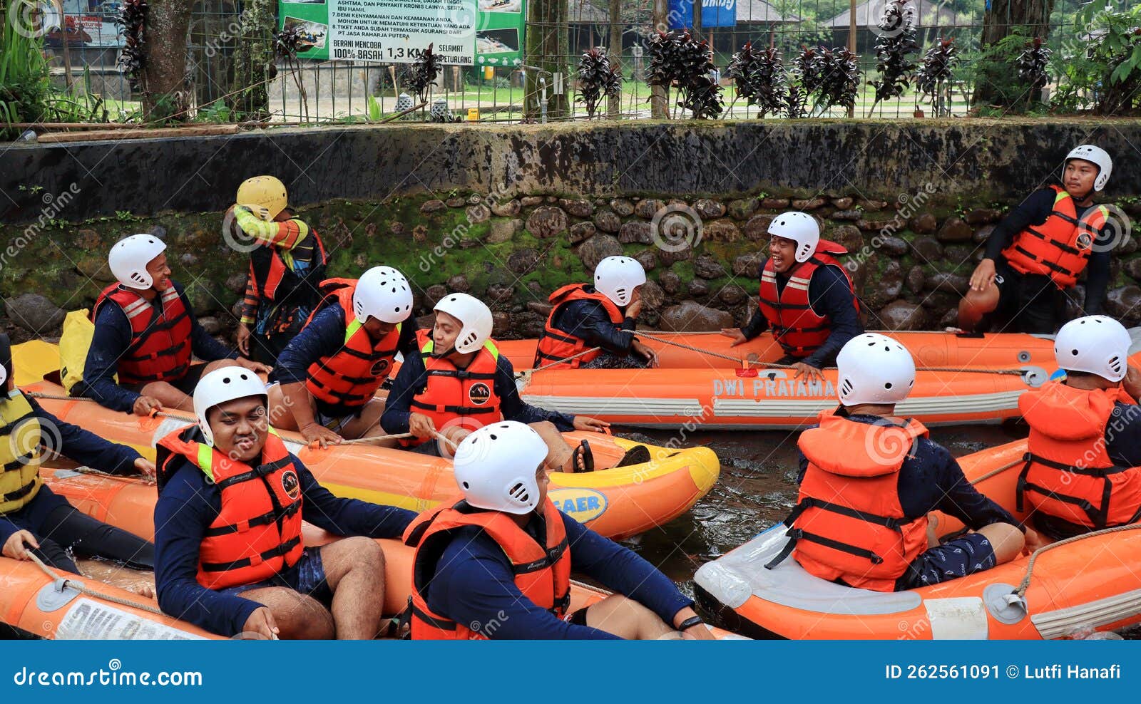 Cheerful Team is Rafting on a River Editorial Photo - Image of outdoor ...