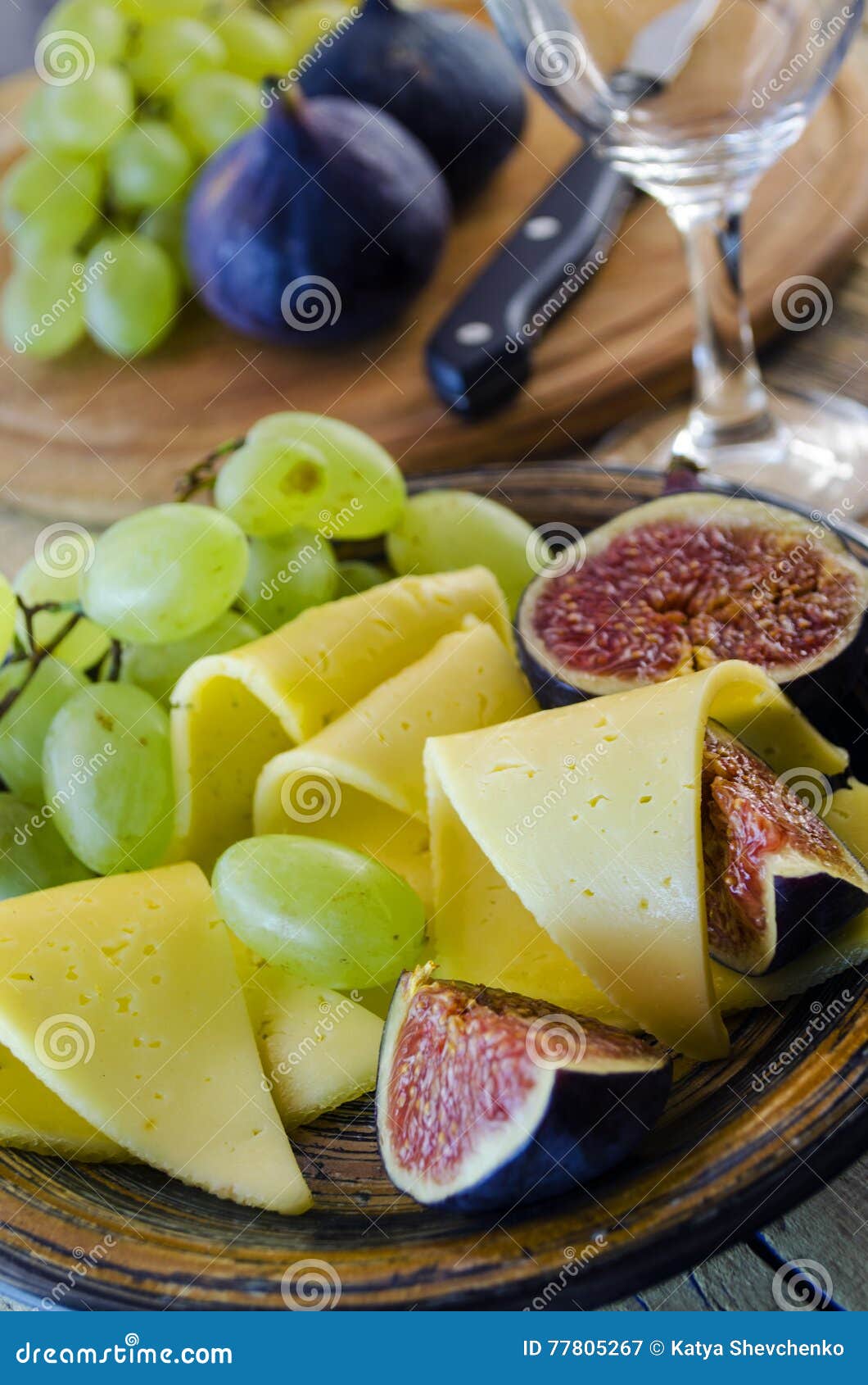 Cheese with Figs and Grapes Stock Image - Image of snack, green: 77805267
