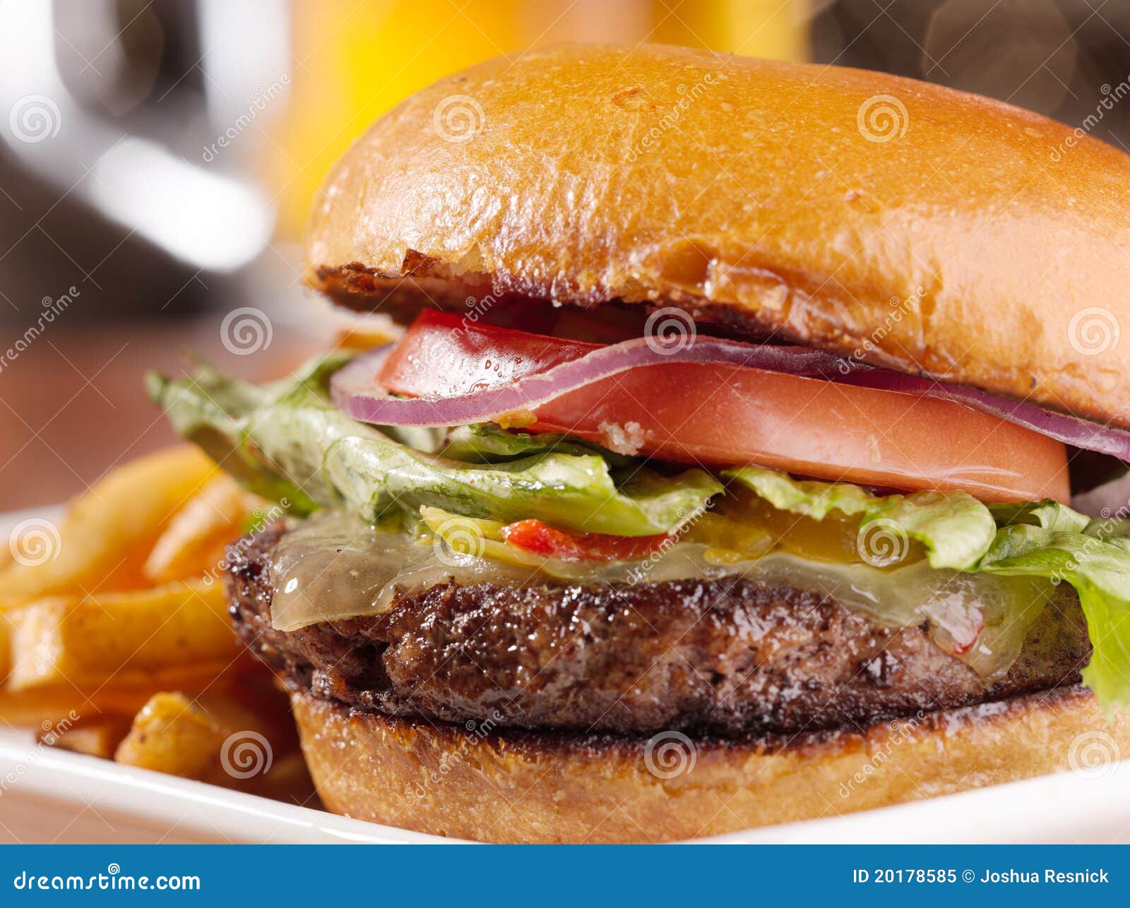 Cheeseburger stock image. Image of french, cooked, cheeseburger - 20178585