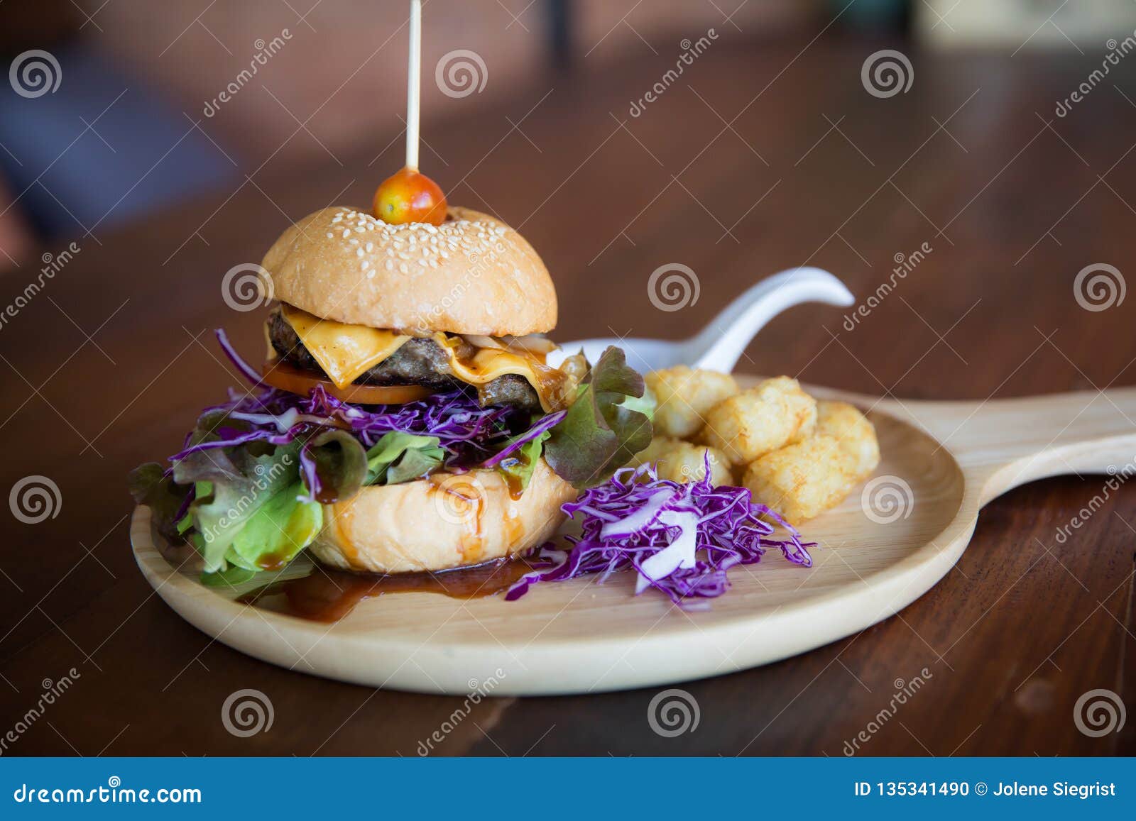 Cheeseburger platter stock photo. Image of platter, restaurant - 135341490