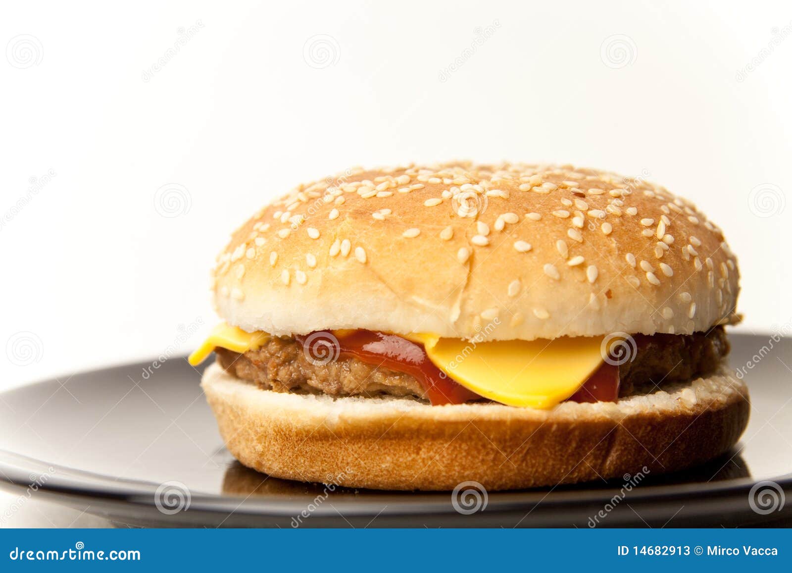 Cheeseburger Served on a Plate Stock Image - Image of cheeseburger ...