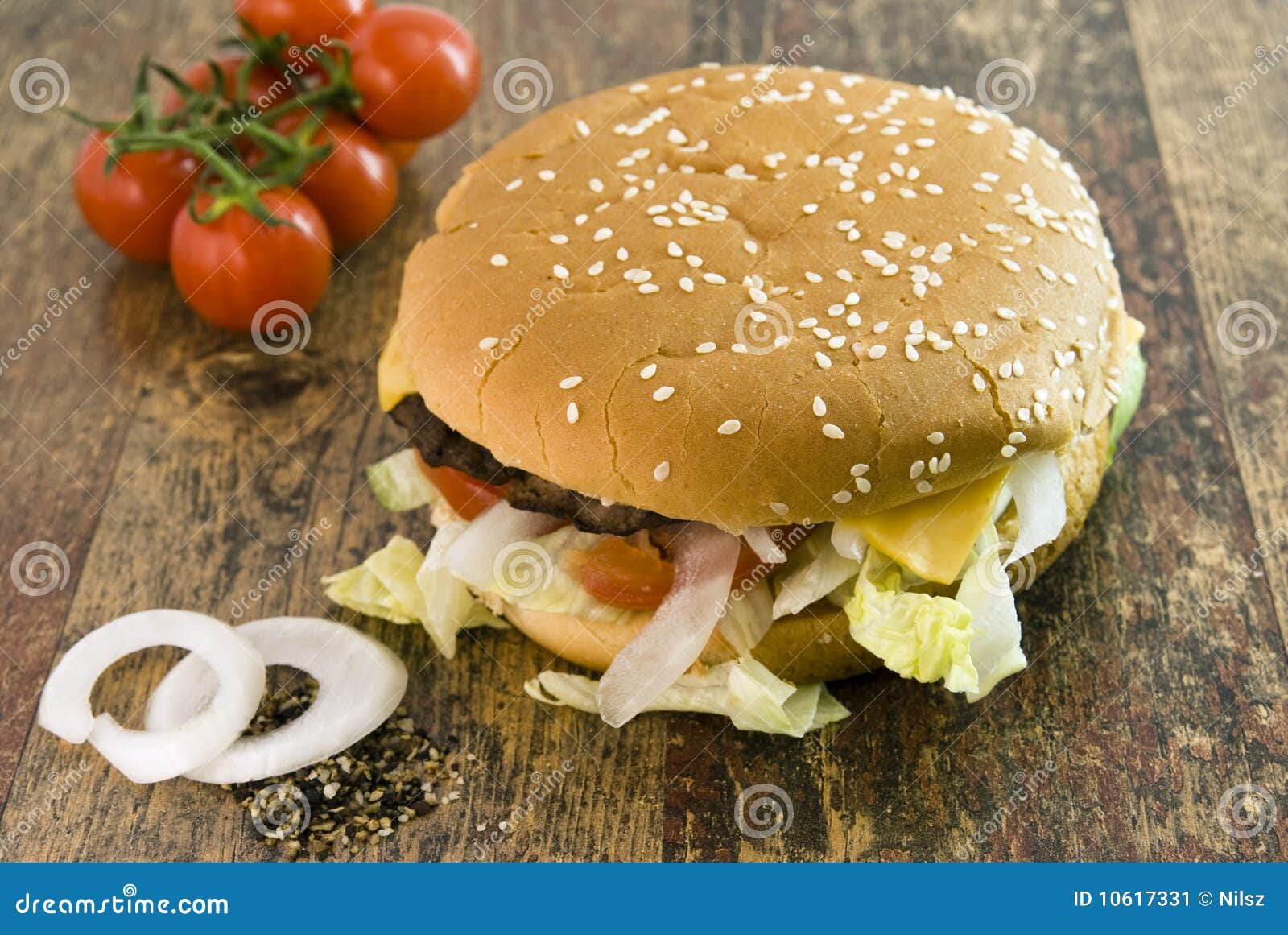 Cheeseburger Tomato and Oniond Stock Image - Image of lettuce, cook ...