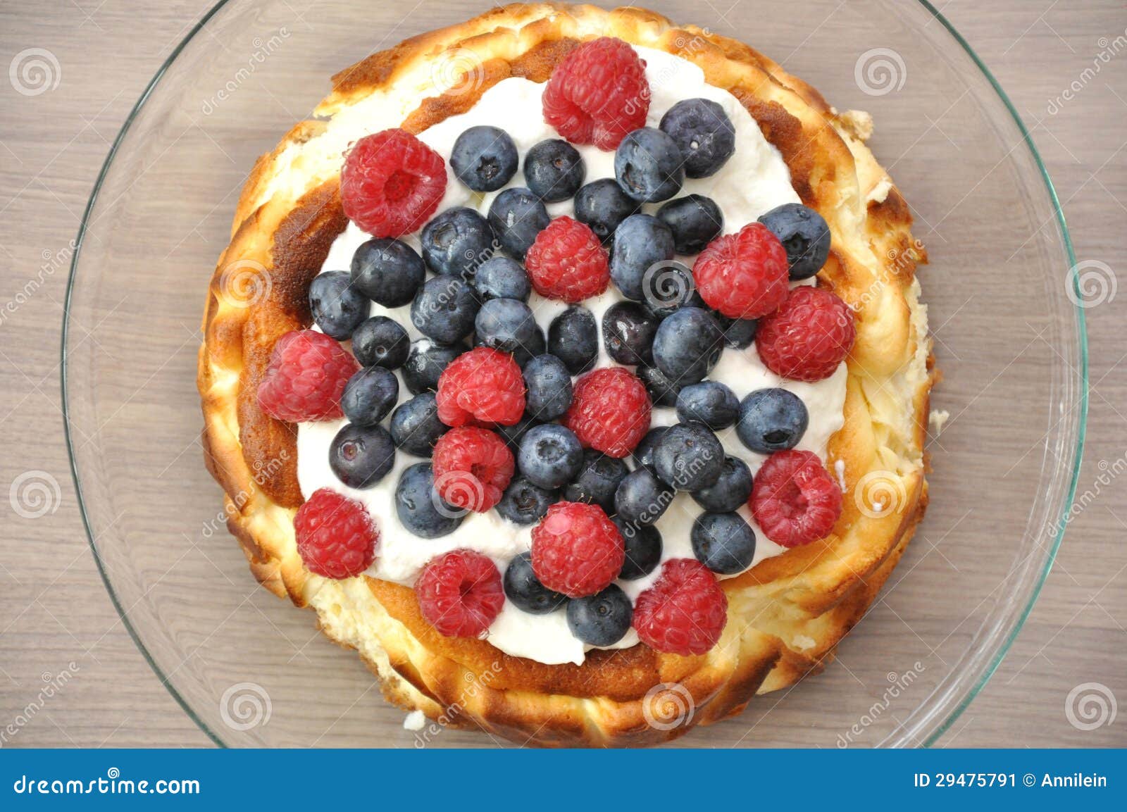 Cheesecake with Fresh Berries Stock Image - Image of cheese, complete ...