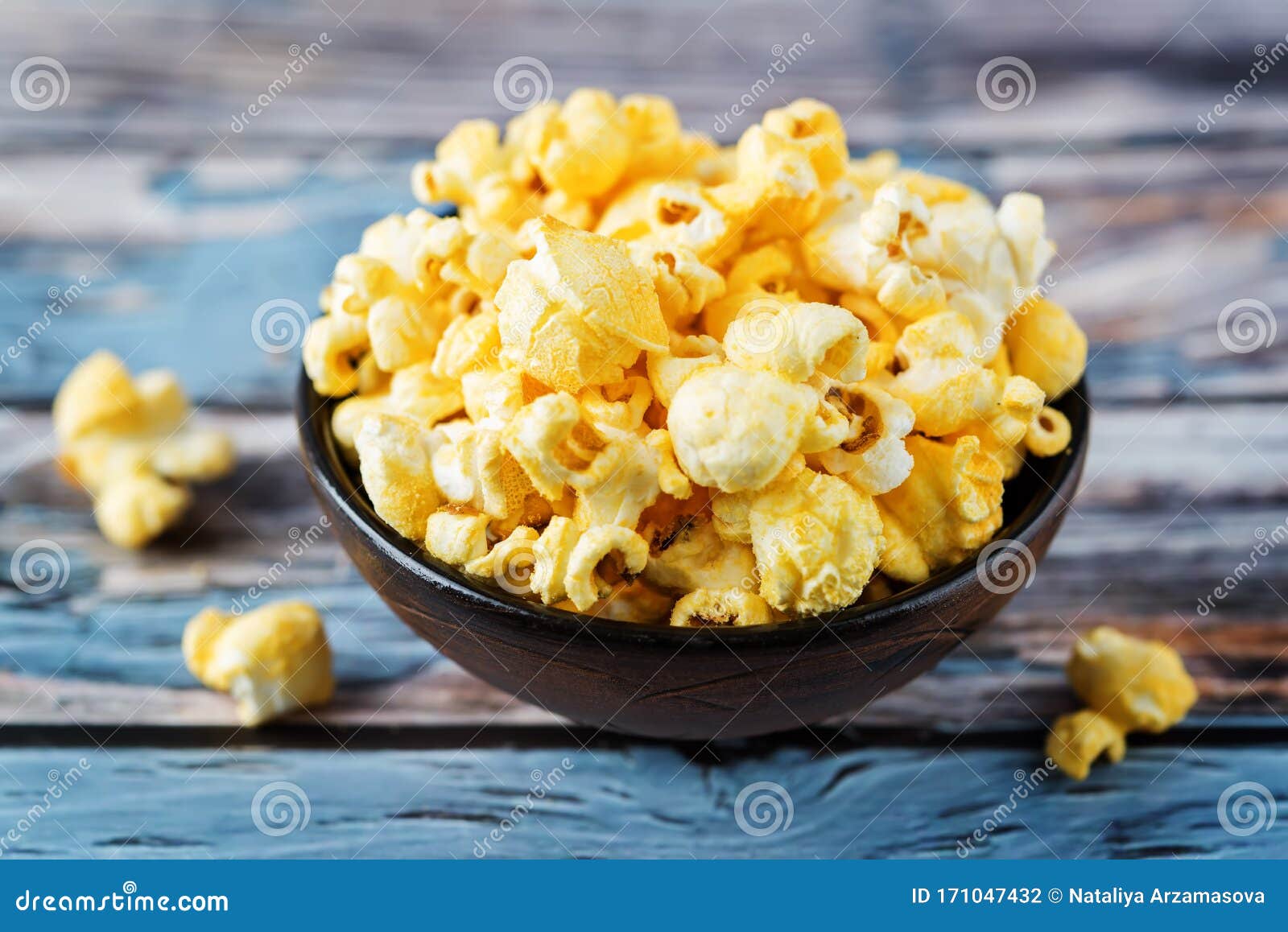 Cheesy Spicy Popcorn in a Bowl Stock Photo - Image of meal, heap: 171047432