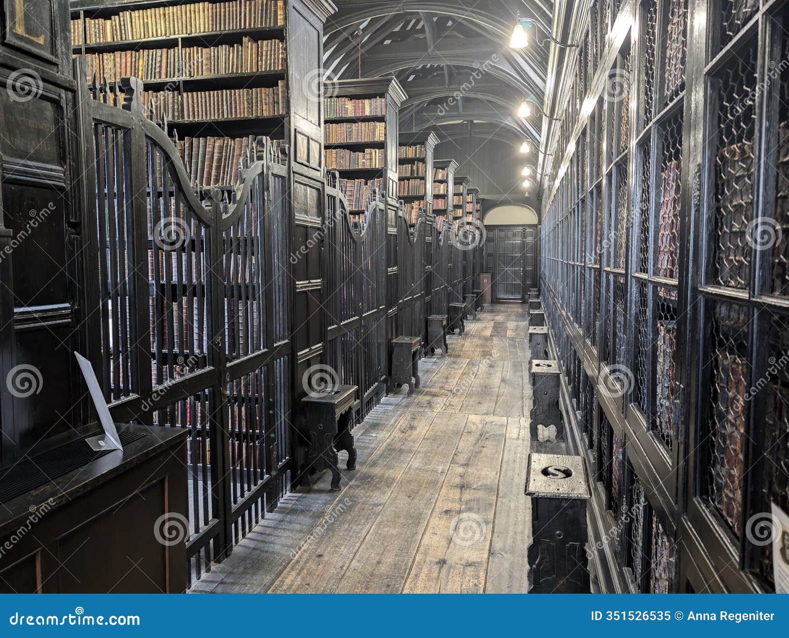 Cheethams Library, the Oldest Public Library in the English-speaking ...