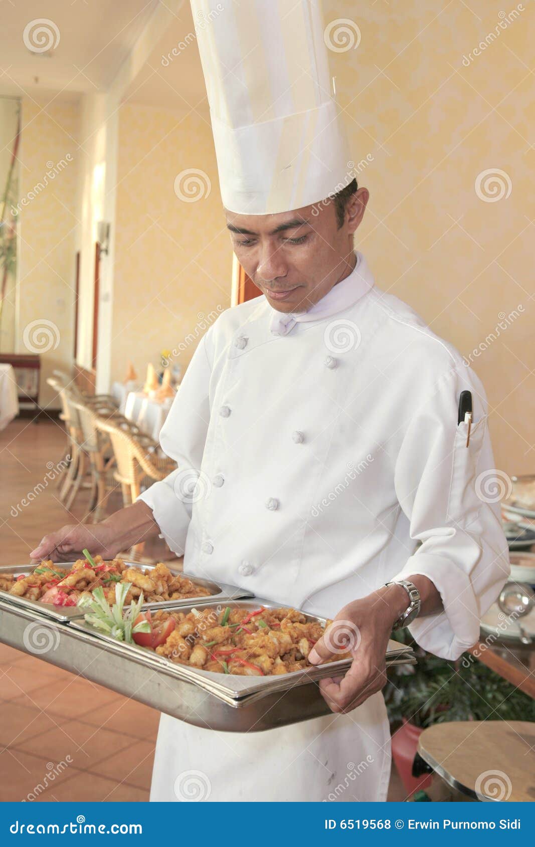 Chef Carrying Food for Buffet Stock Photo - Image of spoon, smile: 6519568