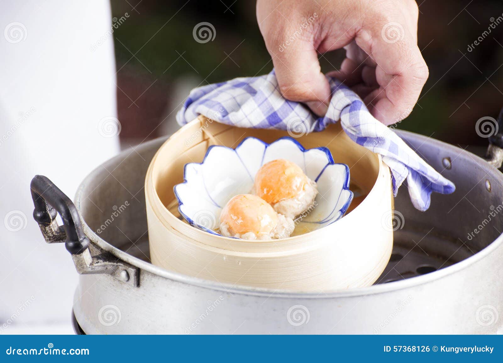 Chef Cooking Dumpling with Streamed Pot Stock Photo - Image of china ...