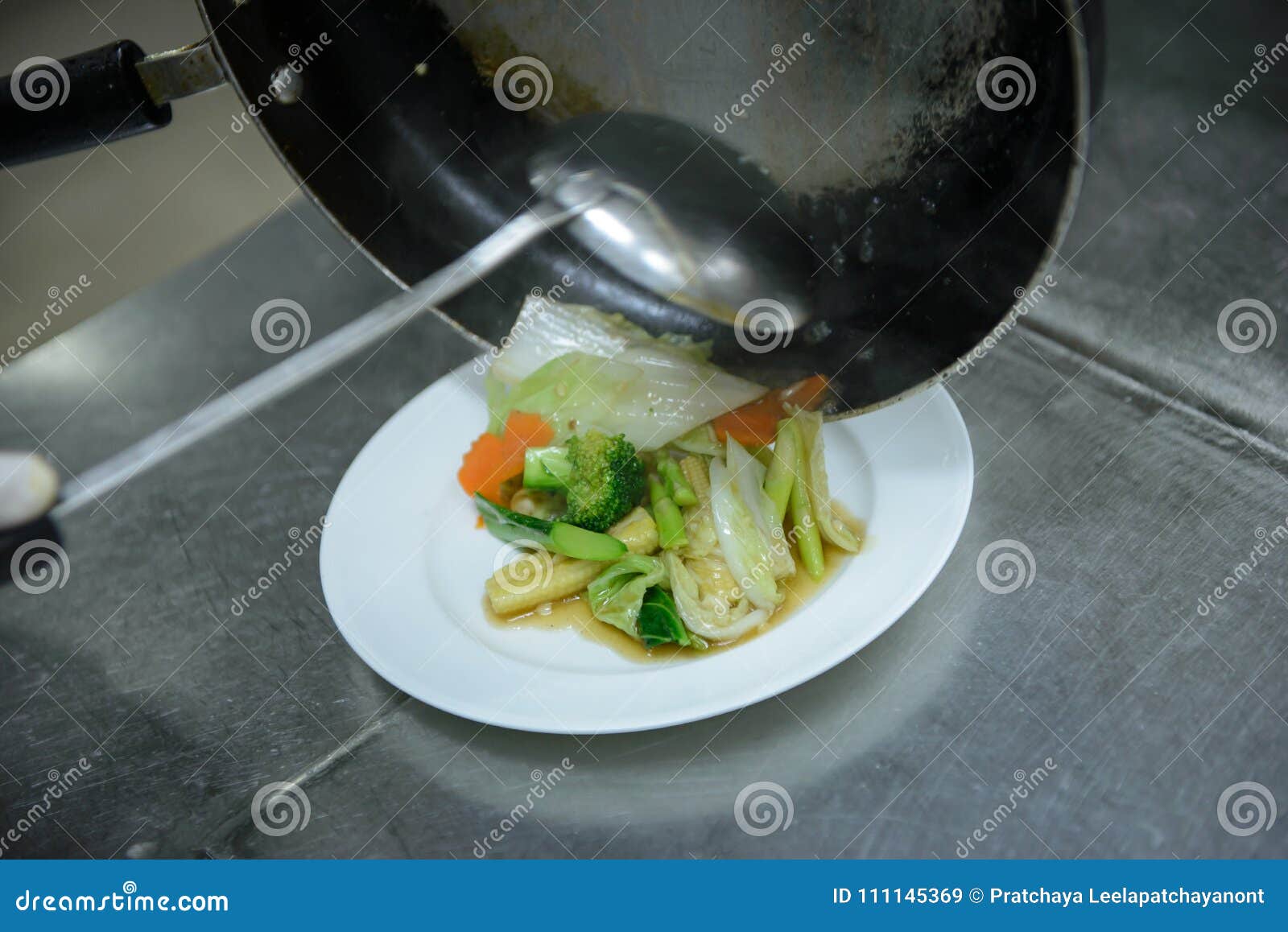 Chef Cooking Fry Mix Vegetables Stock Image - Image of kitchen, healthy ...