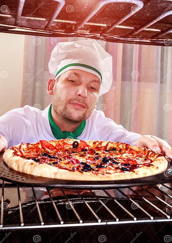 Chef Cooking Pizza in the Oven. Stock Image - Image of catering, cooked ...