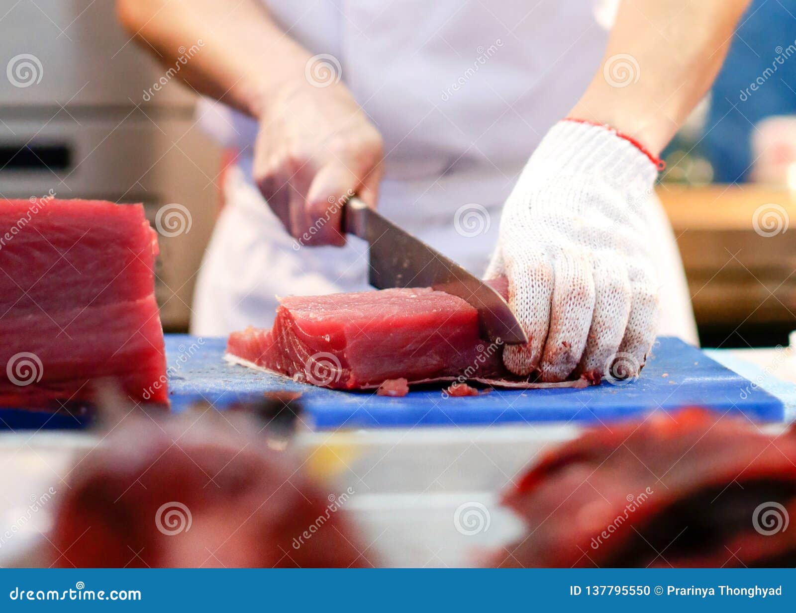 Chef Cutting Fresh Tuna Fish in the Kitchen Stock Photo - Image of ... Chef Cutting Fresh Tuna Fish in the Kitchen Stock Photo - Image of ...