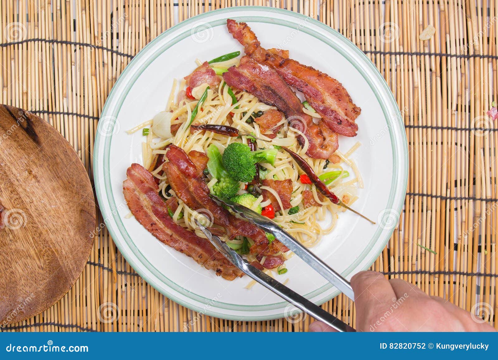 Chef Decorated Spicy Spaghetti Stock Photo - Image of closeup, cook ...