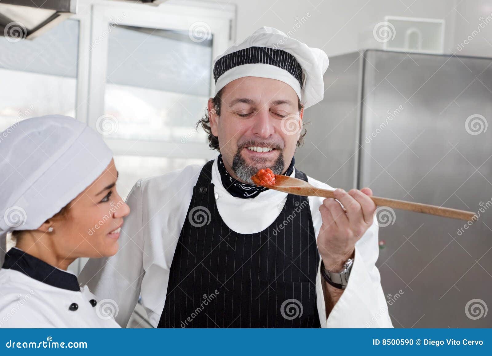 Chef-kok stock foto. Image of professioneel, volwassen - 8500590