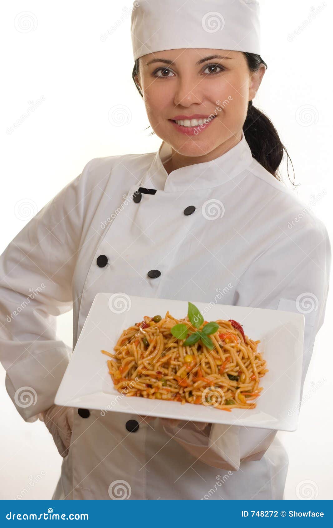 Chef-kok met deegwaren stock foto. Image of chef, voedsel - 748272