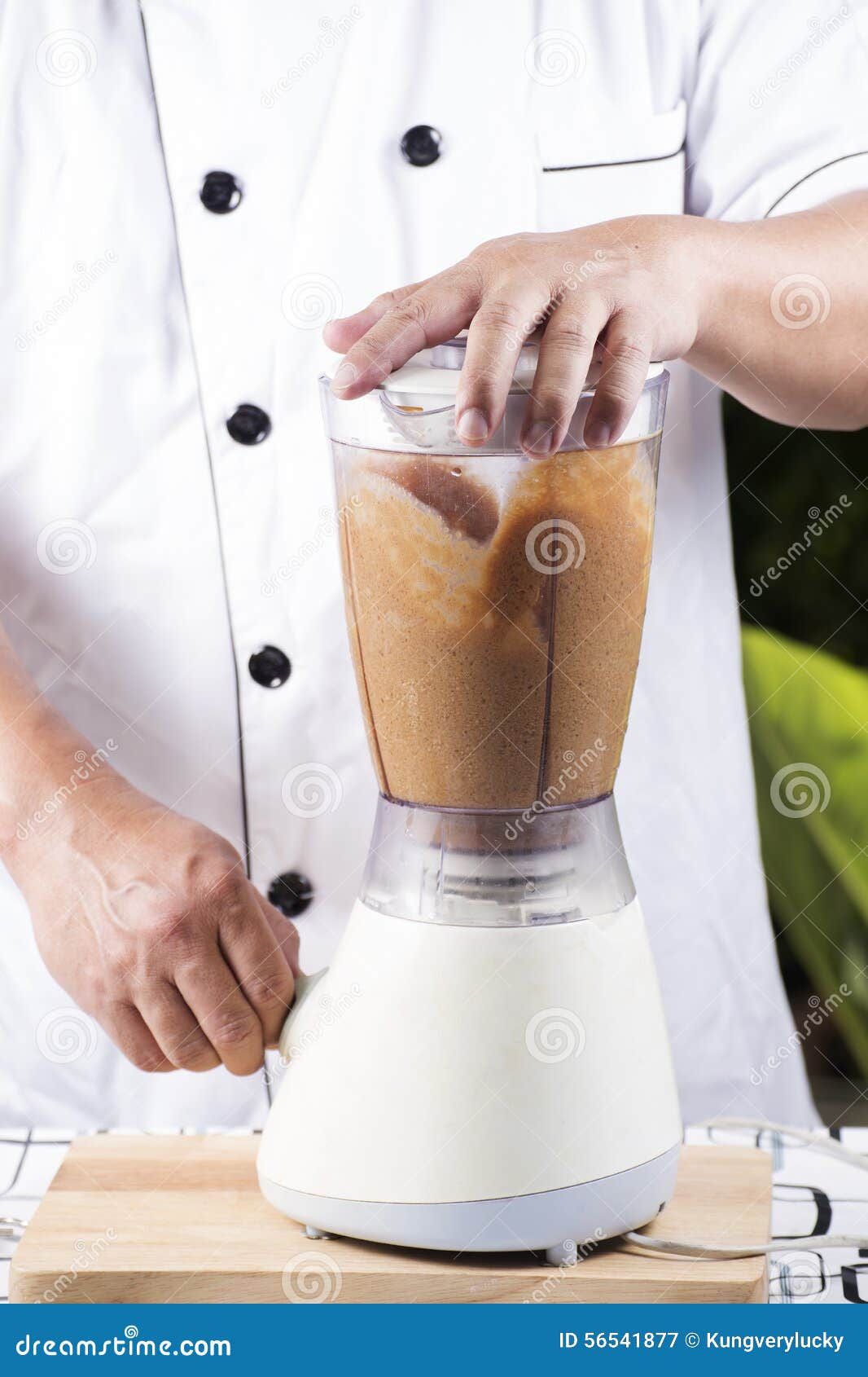 Chef Making Coffee Smoothie Stock Image - Image of iced, smoothie: 56541877