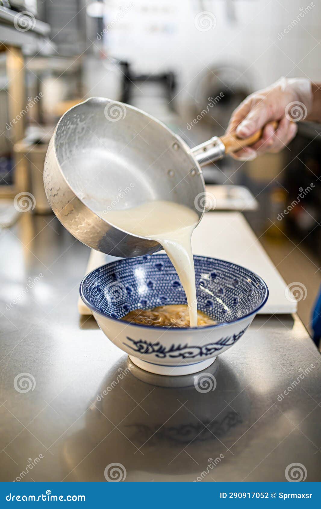 Chef Making Japanese Ramen Noodle Soup Stock Photo - Image of dinner ...