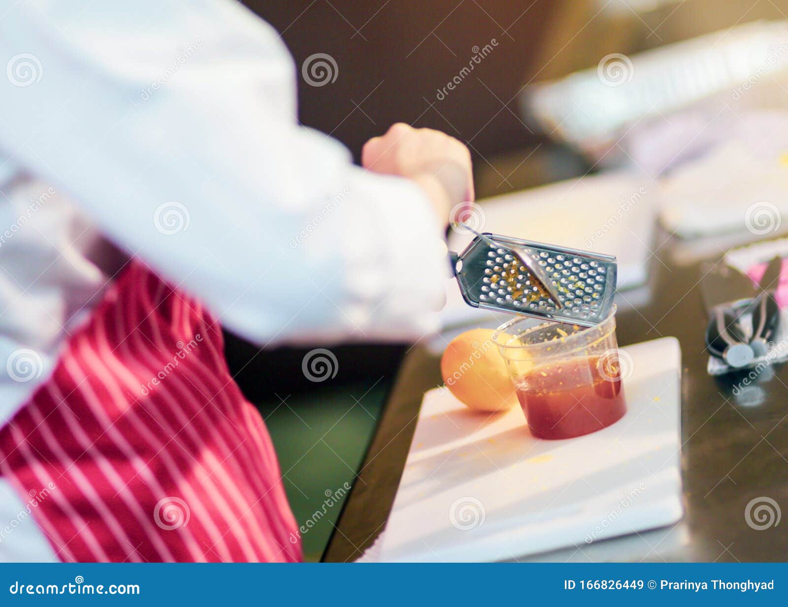 Chef Preparando Comida, Comida, En La Cocina, Cocina Del Chef Imagen de ...