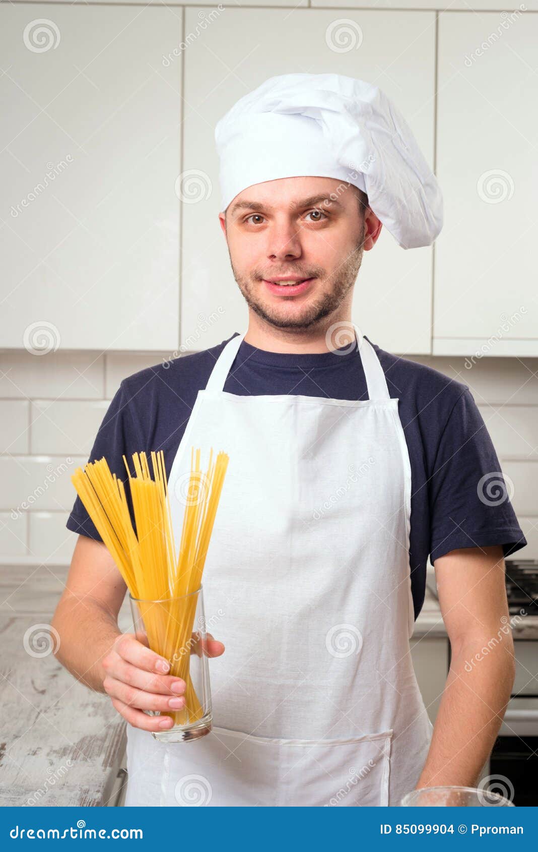 Chef with spaghetti stock photo. Image of bread, cook - 85099904