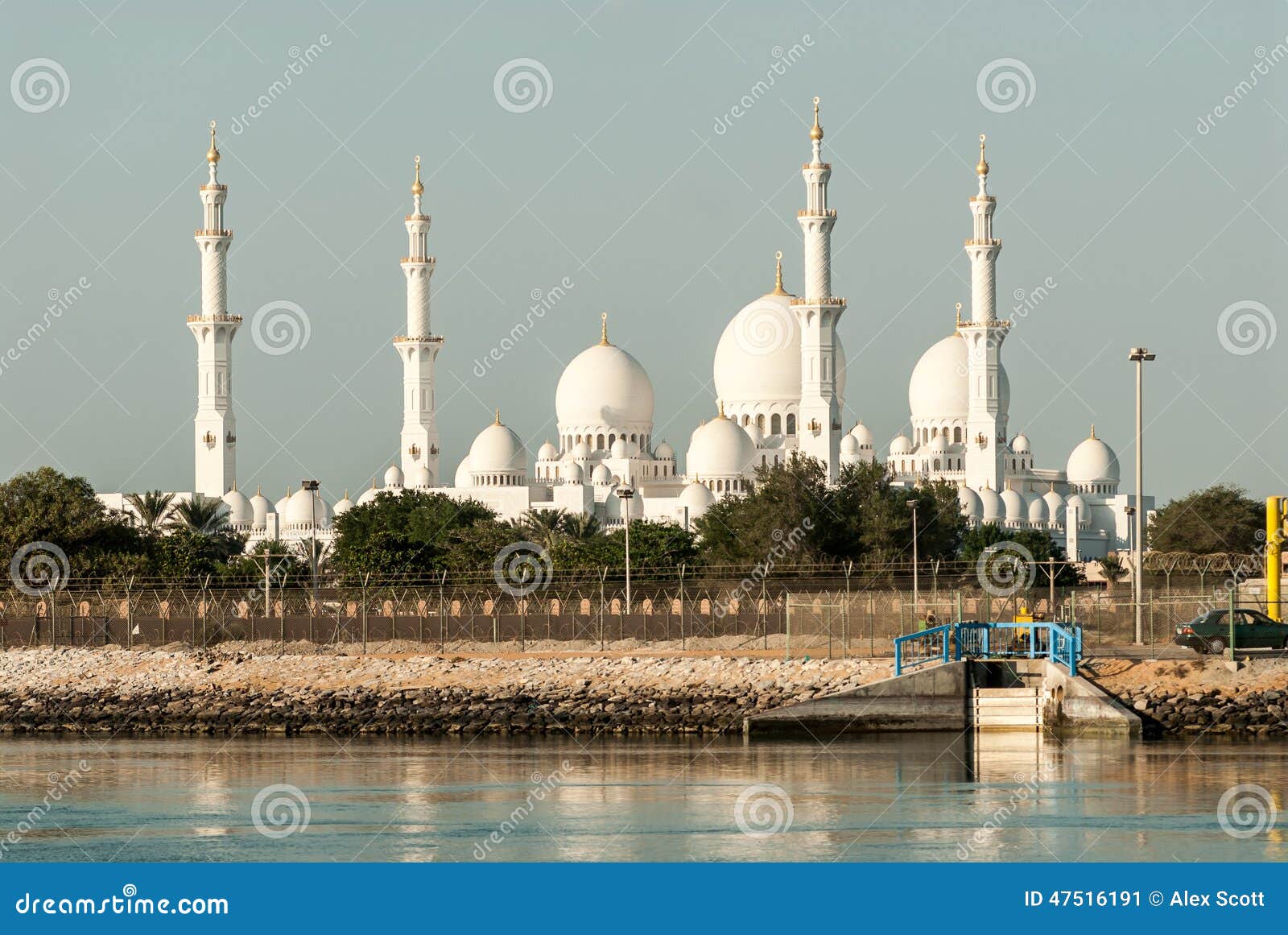 Cheik Zayed Grand Mosque image stock. Image du minarets - 47516191