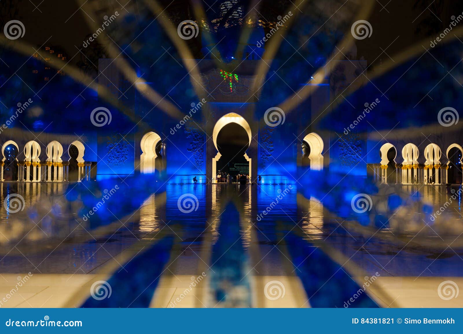 Cheikh Zayed Great Mosque in Abudhabi Stock Image - Image of abudhabi ...