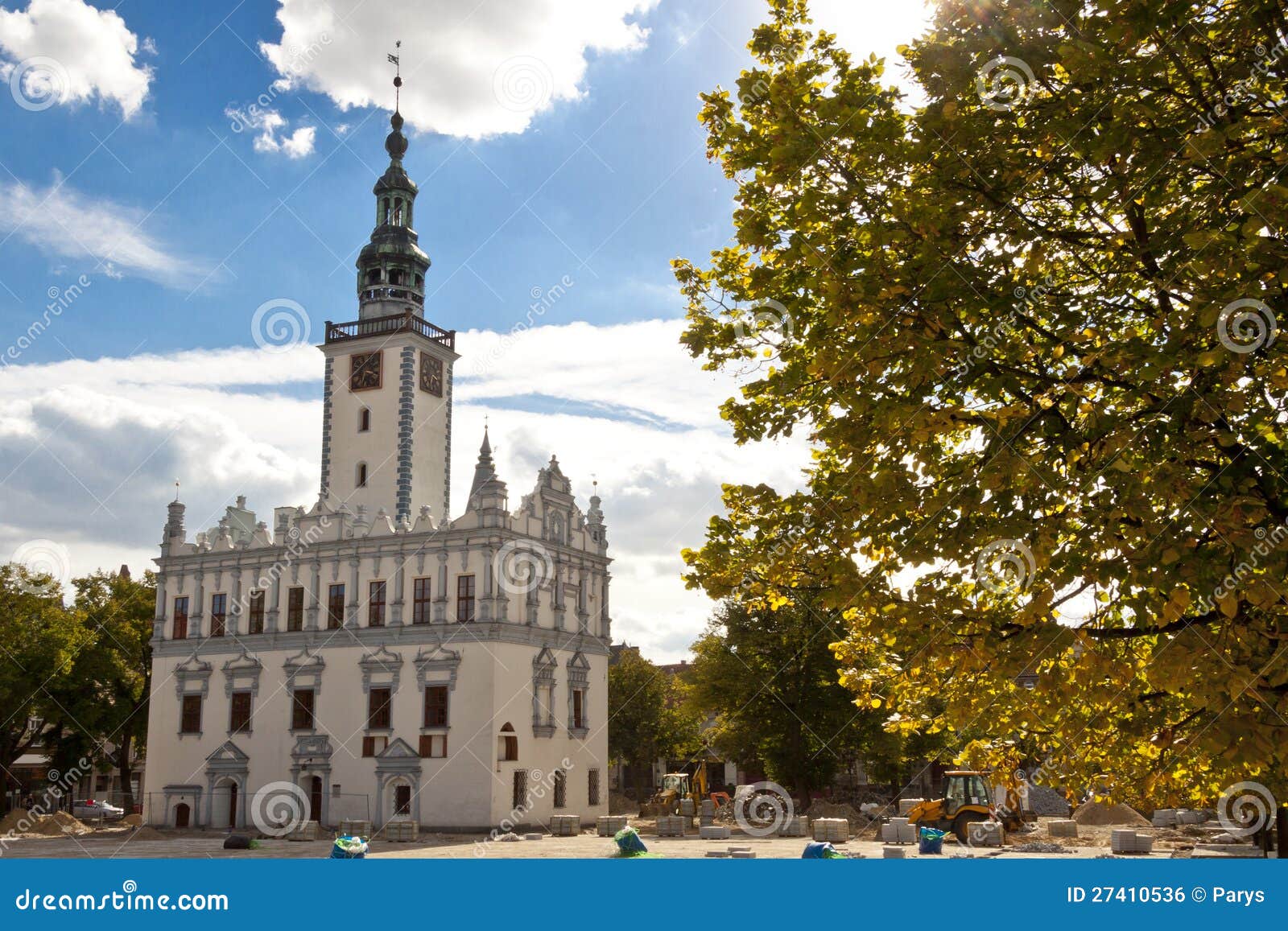 Chelmno - de stadhuisbouw. stock foto. Image of niemand - 27410536