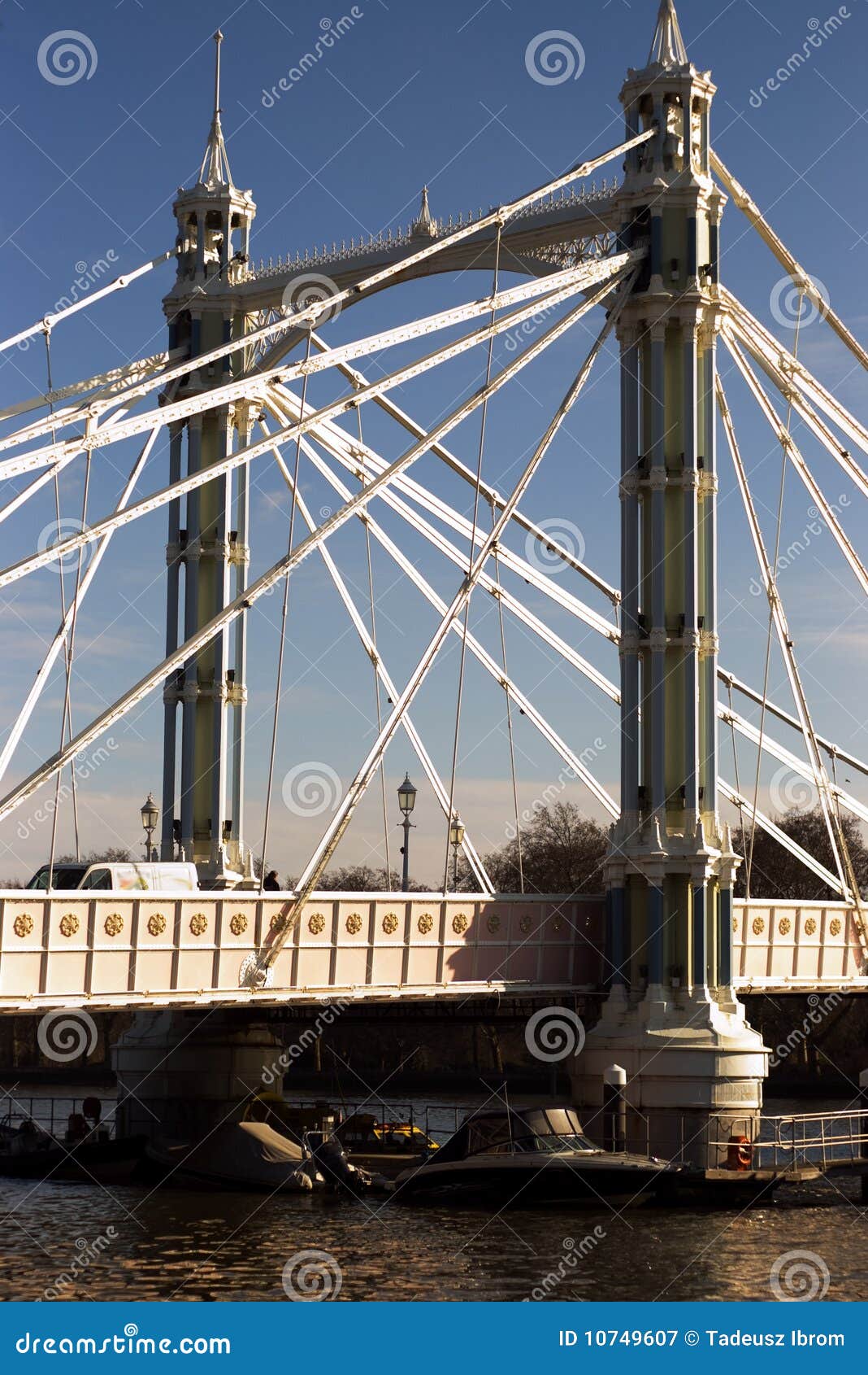 Chelsea bridge stock image. Image of english, engineering - 10749607