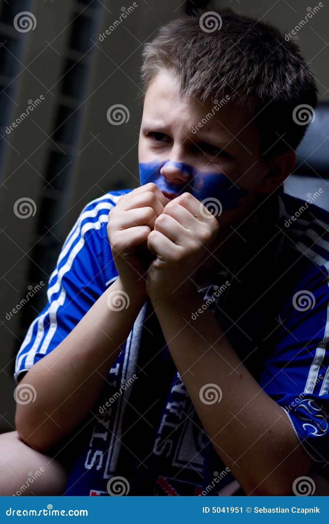 Chelsea fan watching TV editorial photo. Image of expect - 5041951