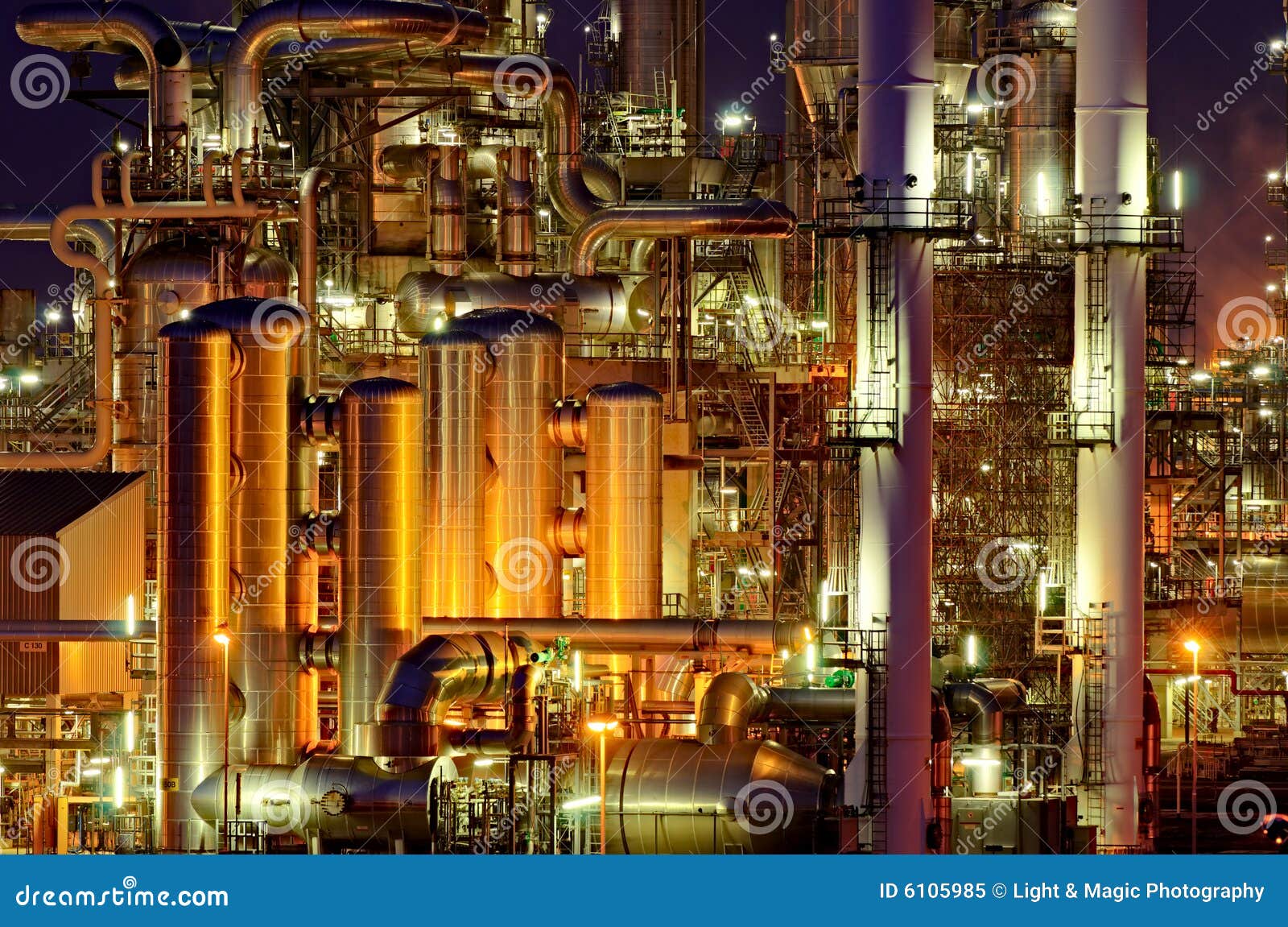 Chemical Production Facility at Night Stock Image - Image of analyse ...