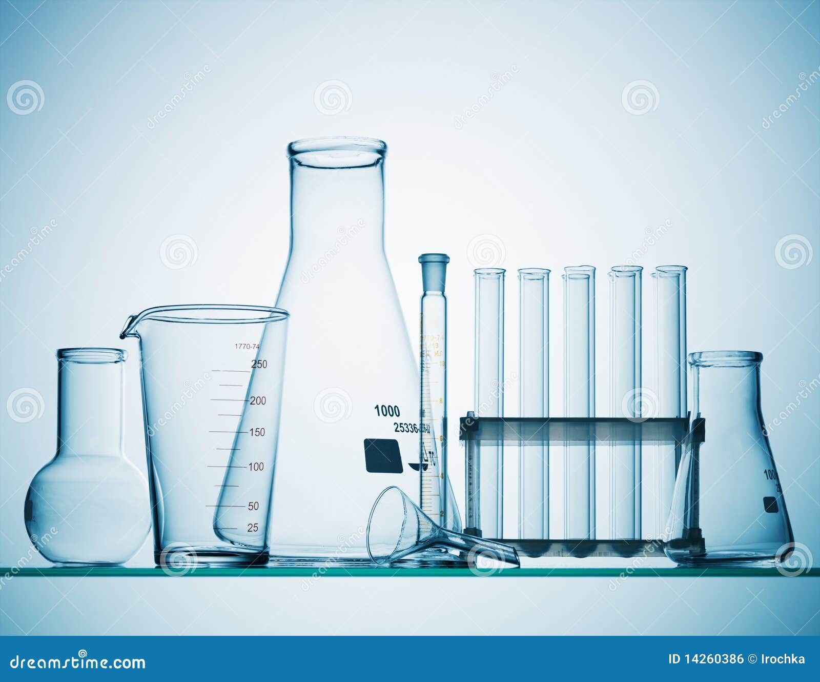 Chemieglaswaren stockfoto. Bild von glas, messen, becher - 14260386